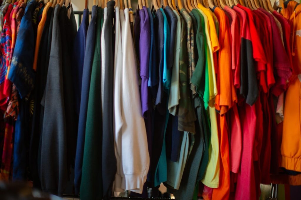 The Psychology of Color Choices in Clothing - AI Bud